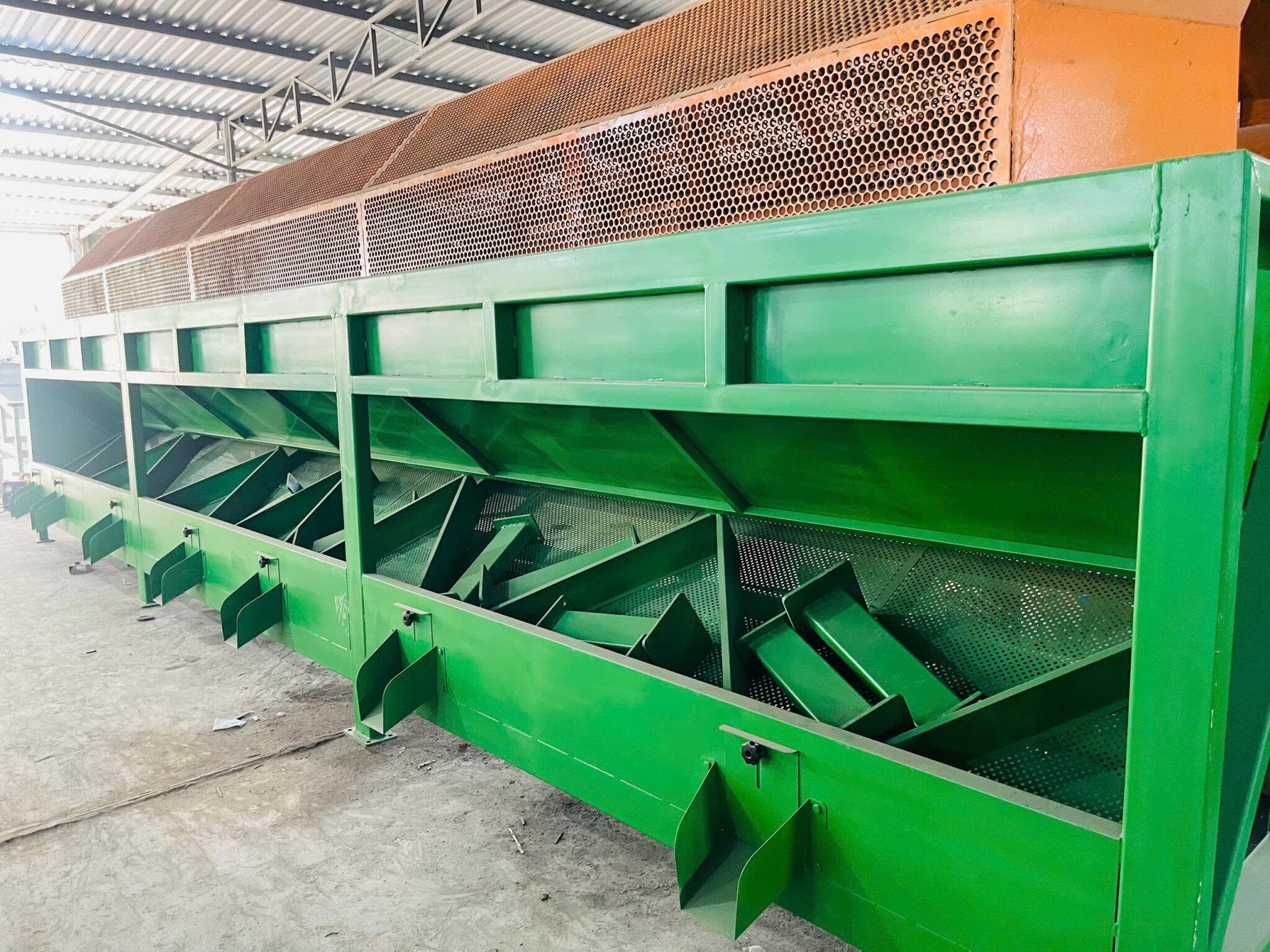 Raw cashew nut sizing machine New model VCM 2025